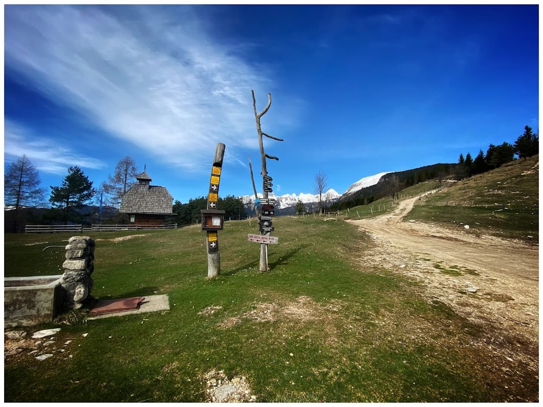 Dom na Komni - Hut to Hut Hiking Slovenia
